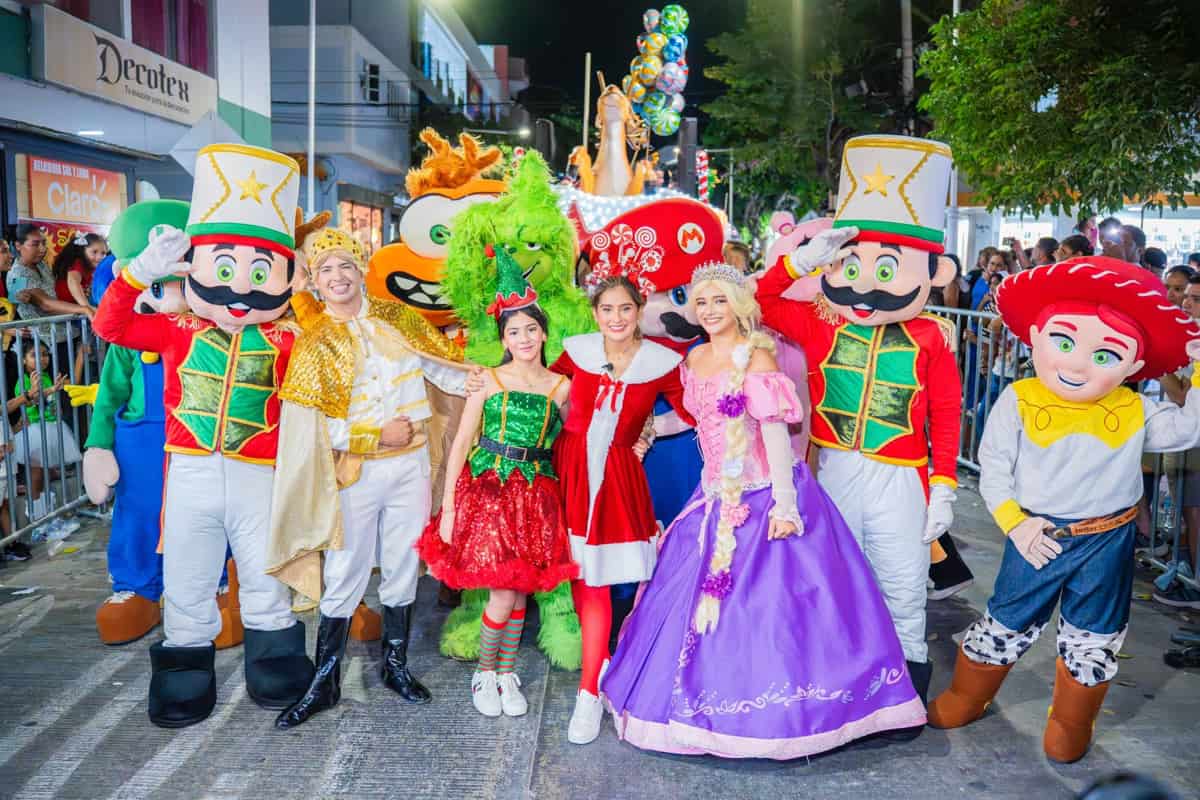 Desfile Navideño, un gran mensaje de alegría desde la Alcaldía de Santa ...